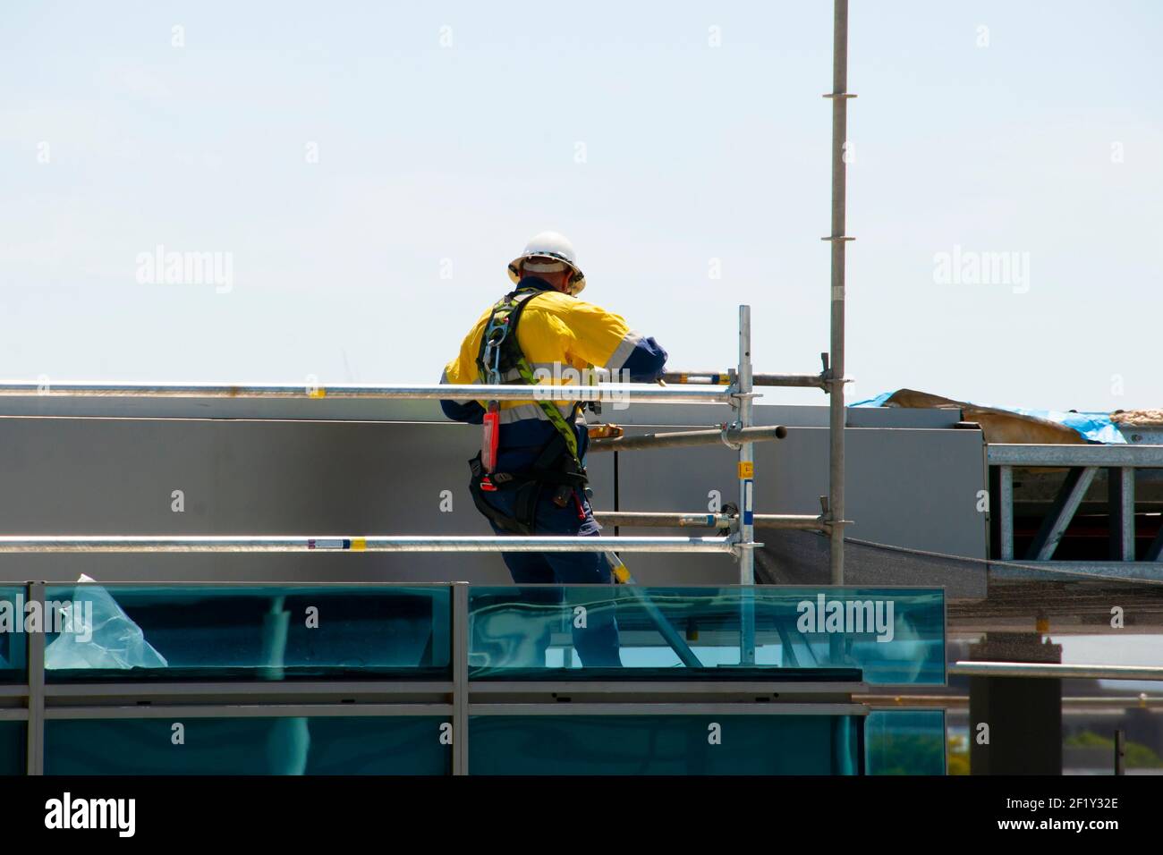 Scaffold builder hi-res stock photography and images - Alamy