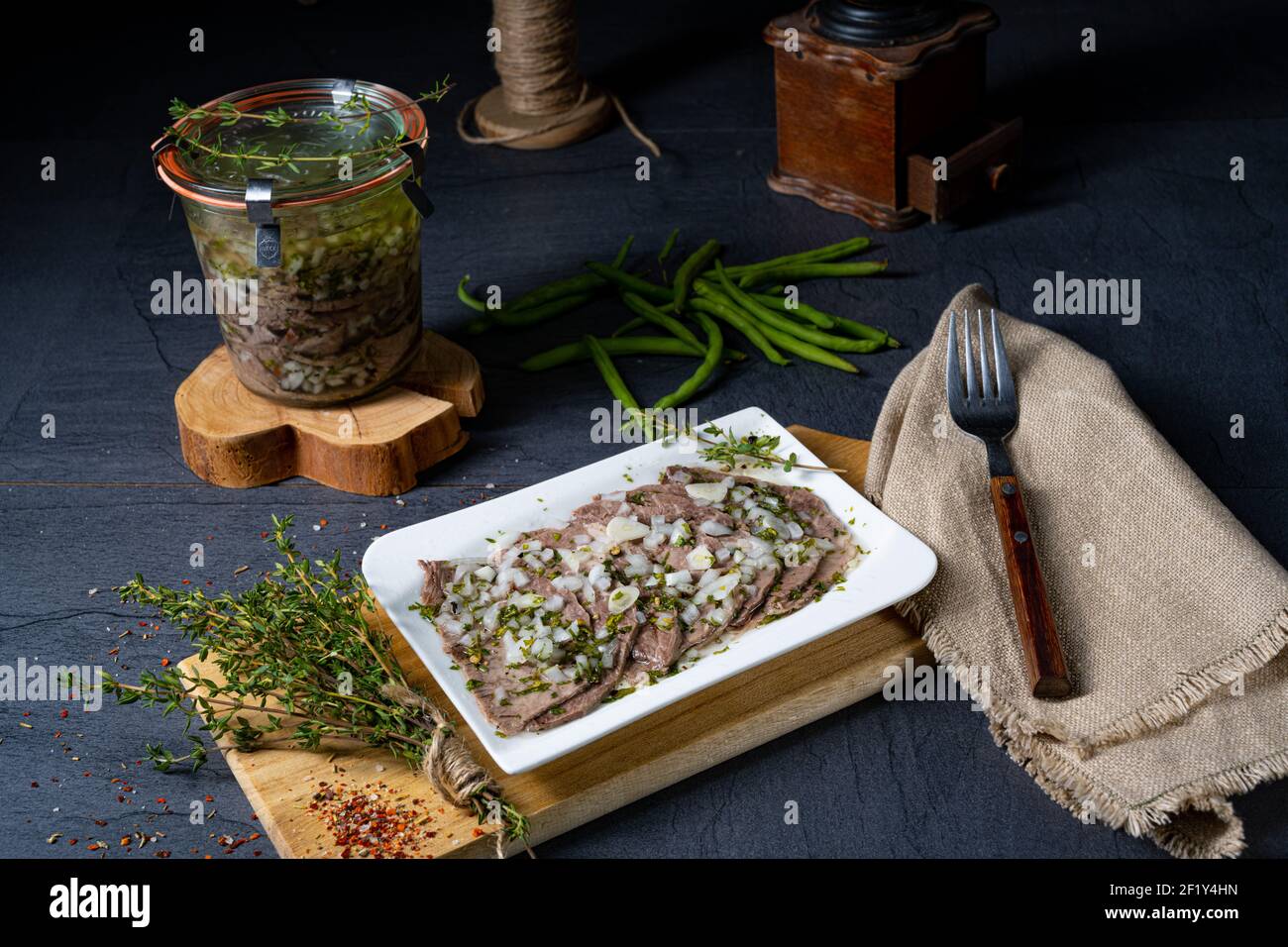 Delicious cold beef with vinaigrette Stock Photo - Alamy