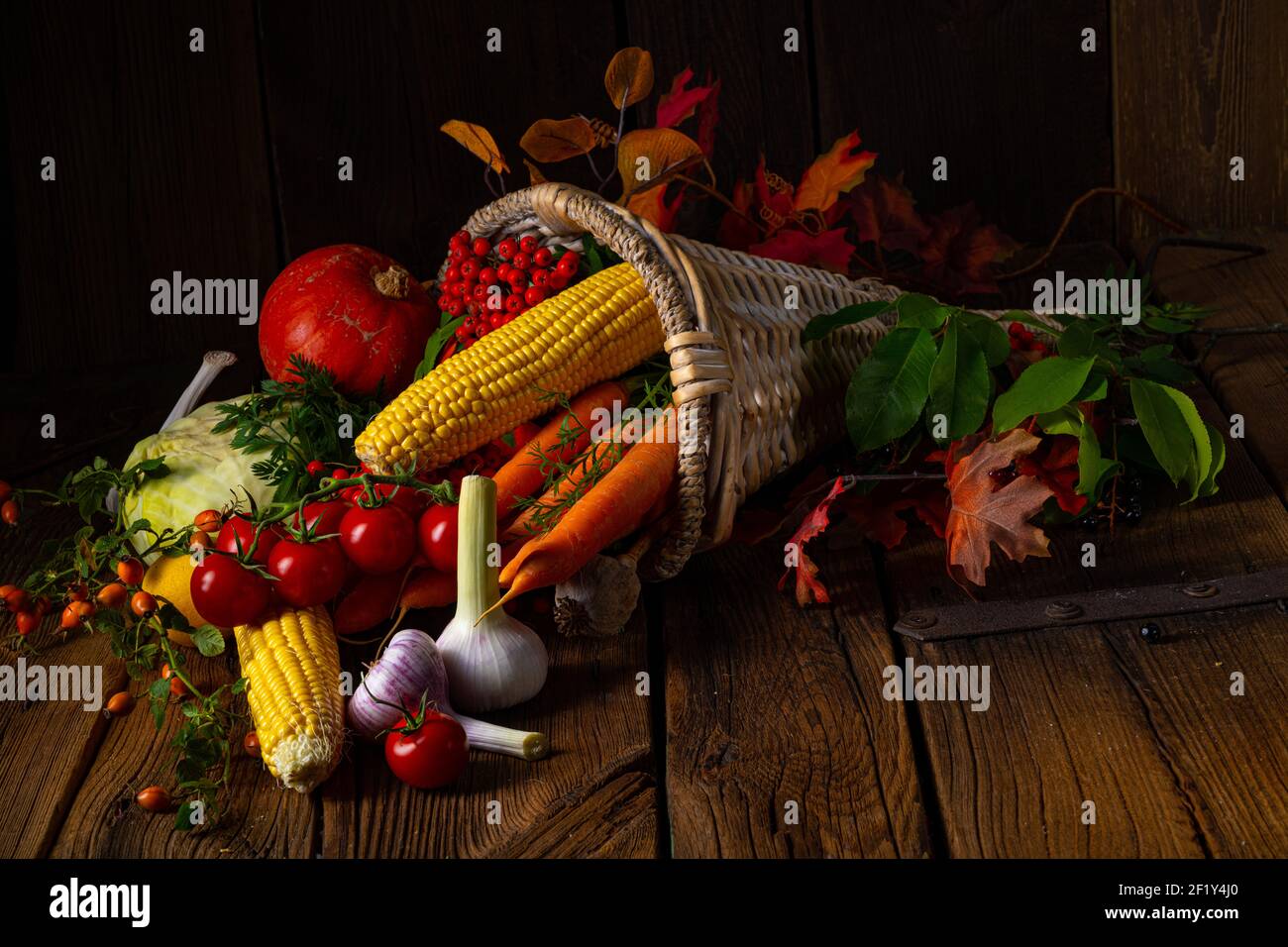 The beautiful autumnal cornucopia with vegetables Stock Photo - Alamy