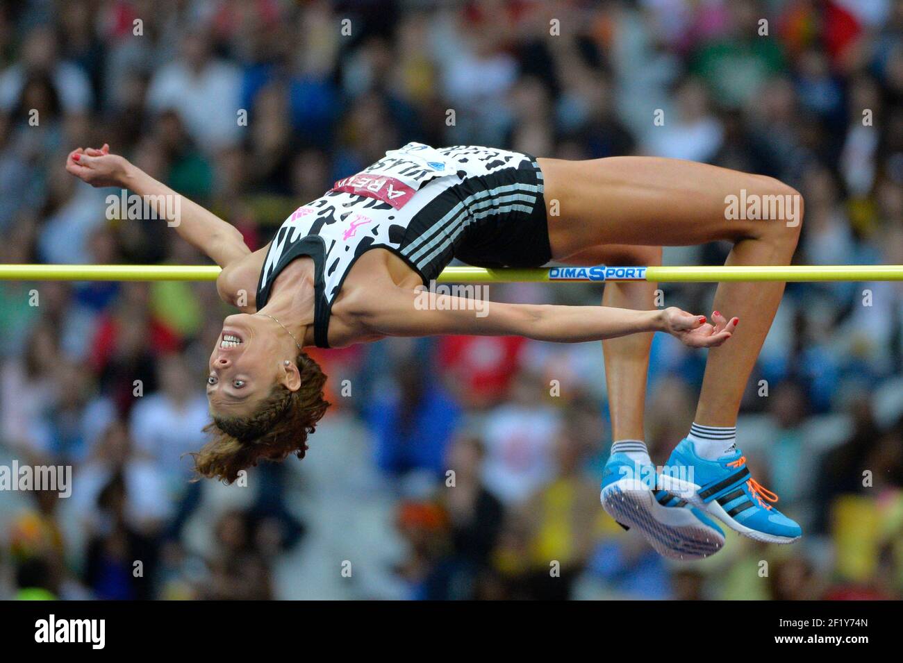 Cro high jump hi-res stock photography and images - Alamy