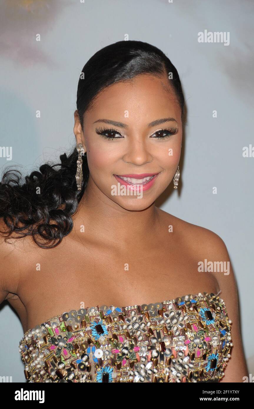 Silver rose gala hi-res stock photography and images - Alamy