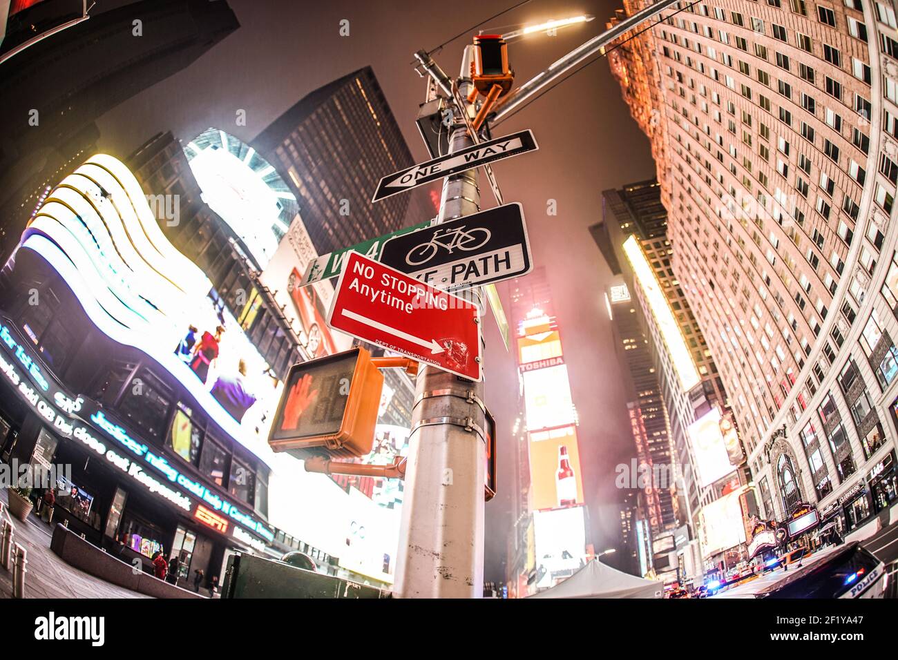 Big square signboard hi-res stock photography and images - Alamy