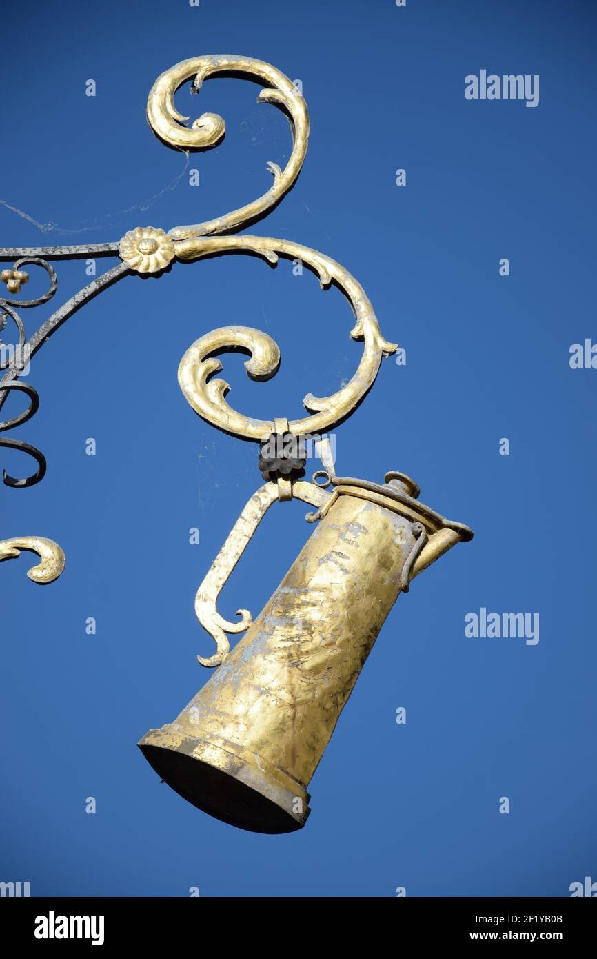 Sign in ruedesheim hi-res stock photography and images - Alamy