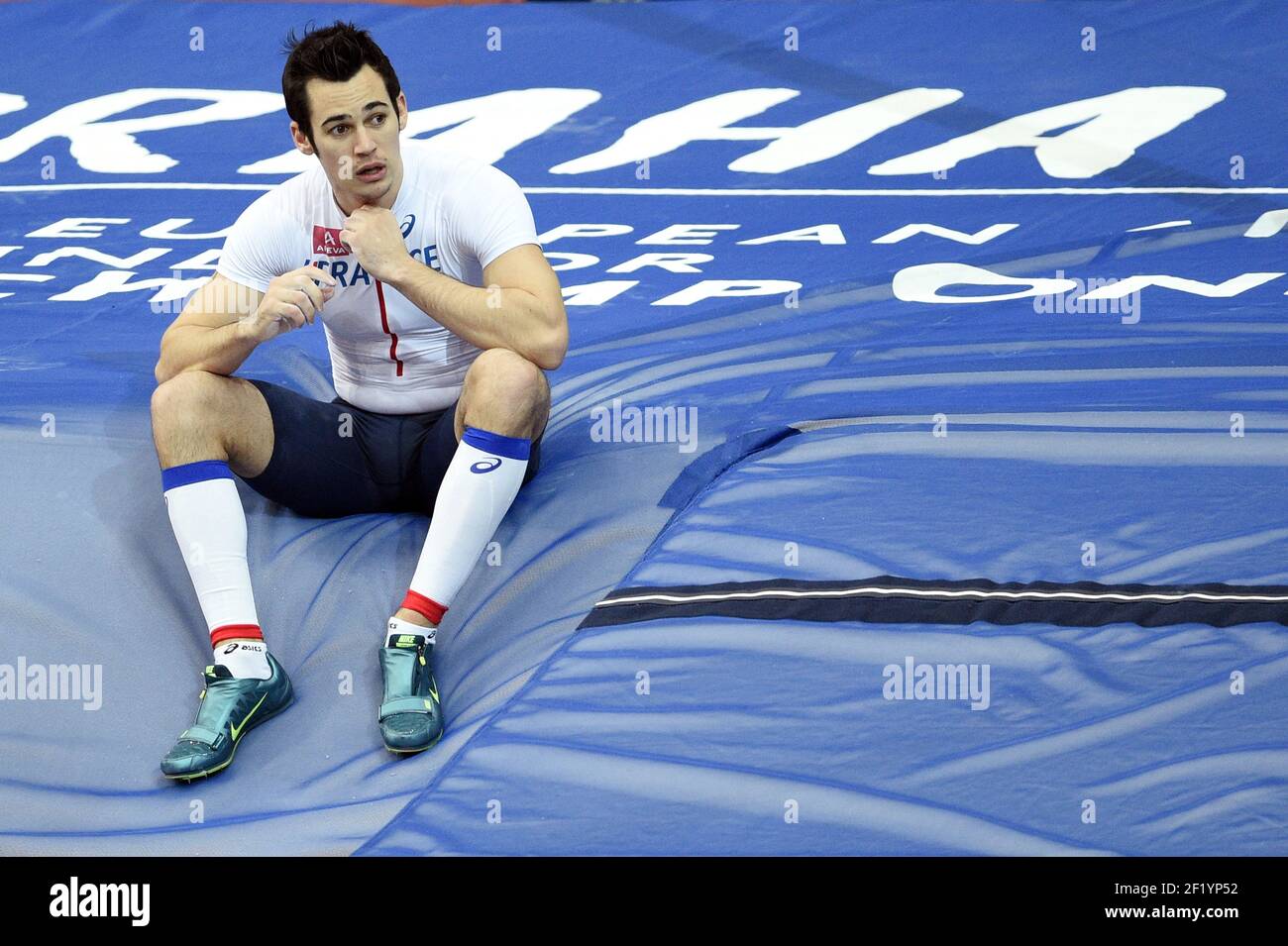 The French athlete Kevin Menaldo competes during the pole vault men ...