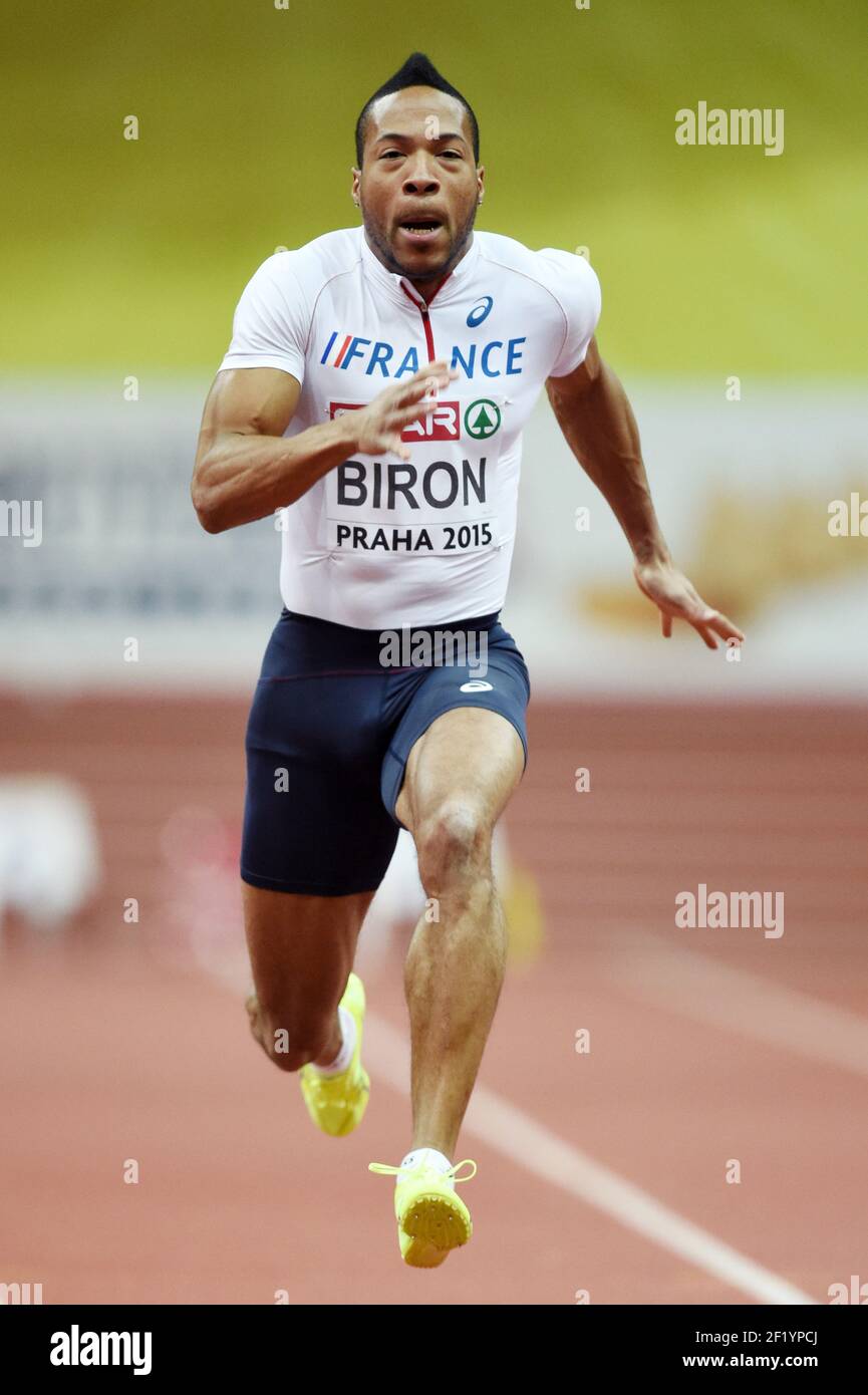 60m men hi-res stock photography and images - Alamy