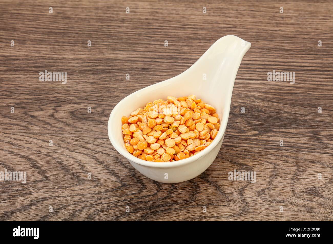 Dry peas for cooking in the bowl Stock Photo - Alamy