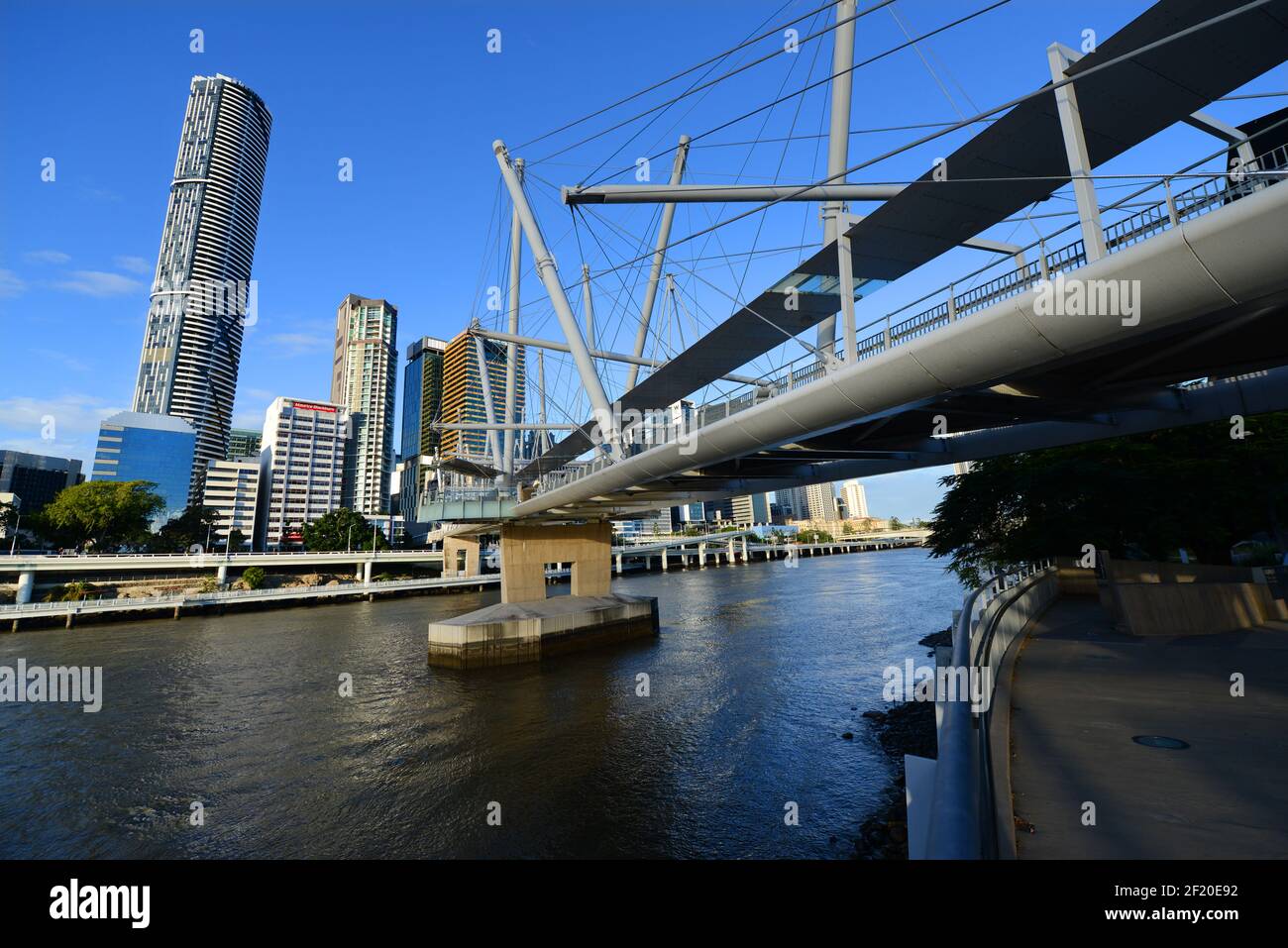 Kurilpa Bridge over the Brisbane river, Queensland, Australia Stock ...