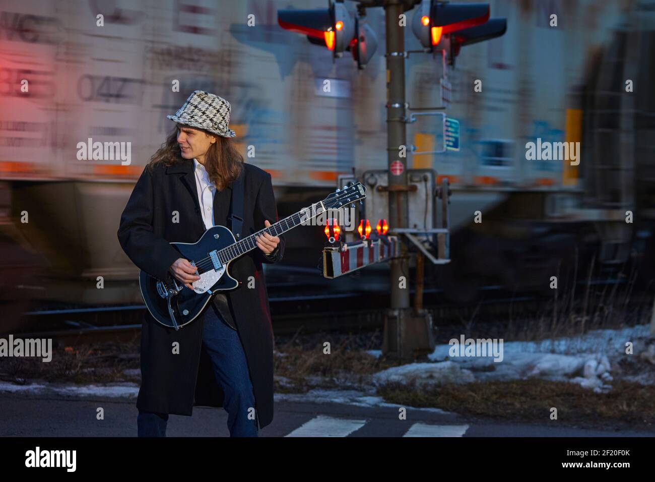 Instrument for sound signals hi-res stock photography and images - Alamy