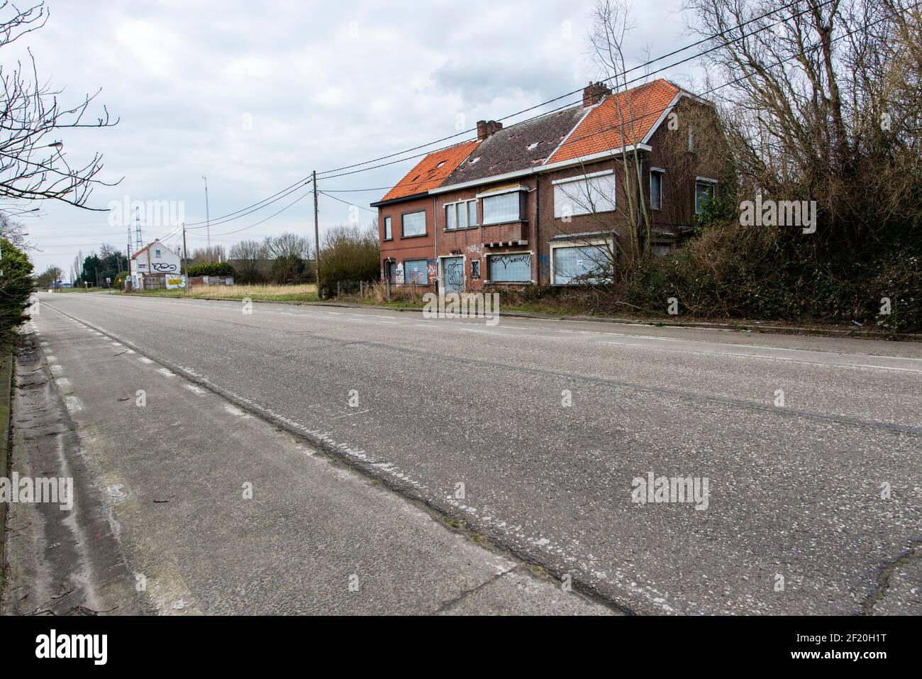 Doel, Antwerp, Belgium. This Rural Ghost Town is cought by a Nuclear ...