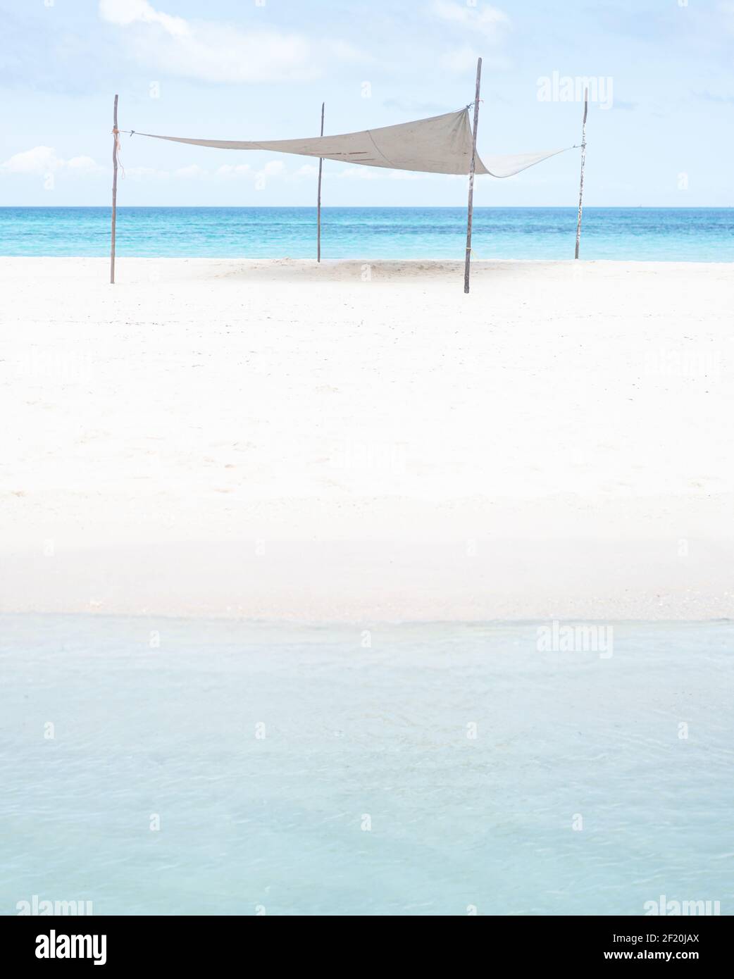 Exotic beach under shadow tropical hi-res stock photography and images ...