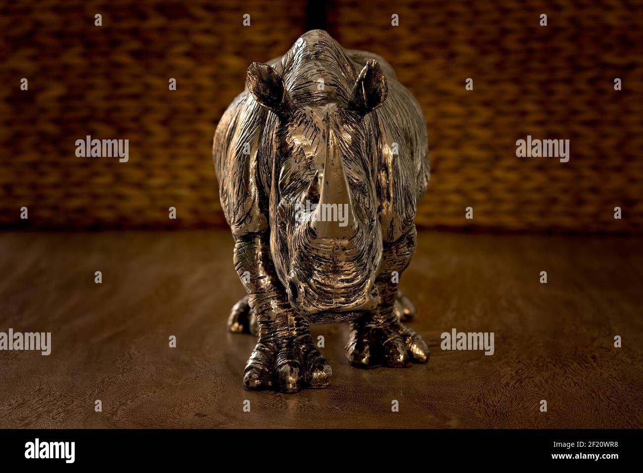 Golden rhino statue hi-res stock photography and images - Alamy