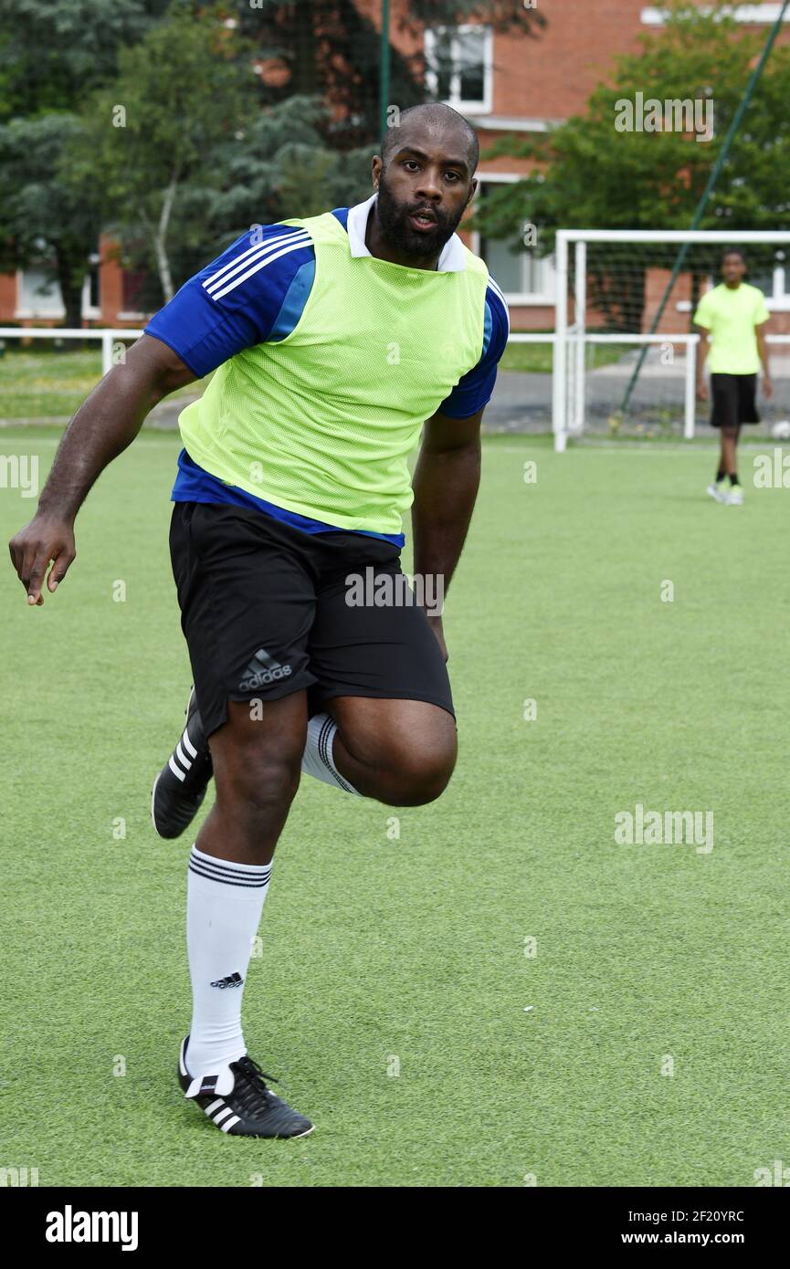 Teddy Riner on the road to Rio 2016, Teddy Riner plays football with ...