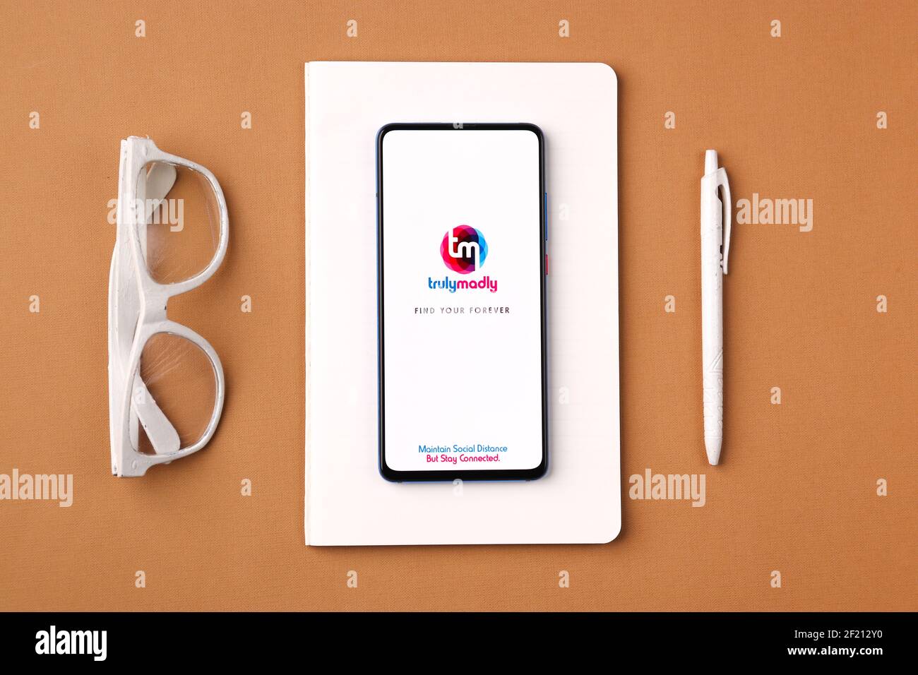 Truly madly logo hi-res stock photography and images - Alamy