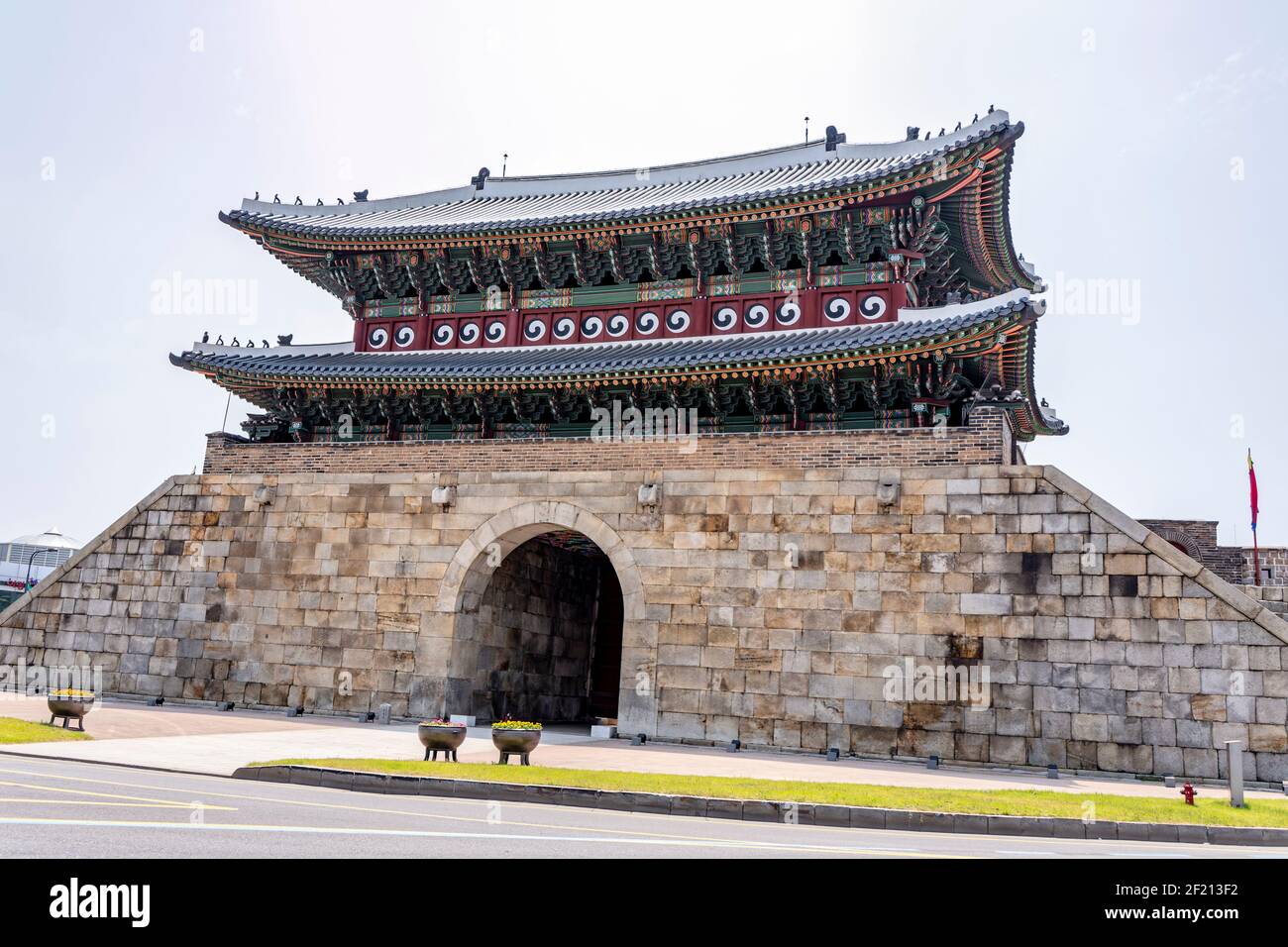 Suwon, South Korea. 28th May, 2017. Paldalmun Gate is the large ...