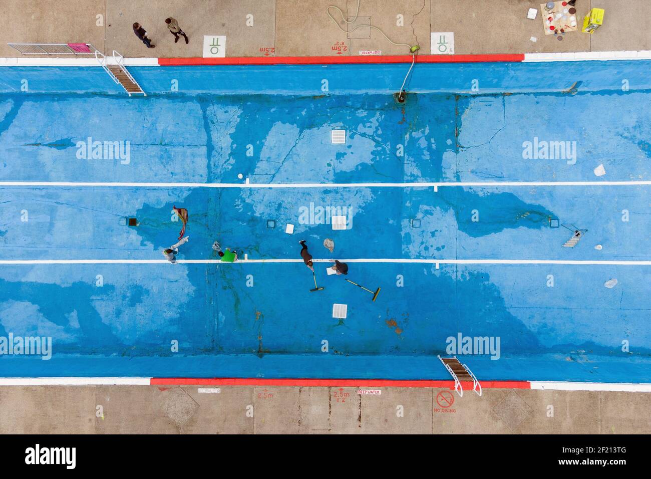 Jesus green lido, cambridge hi-res stock photography and images - Alamy