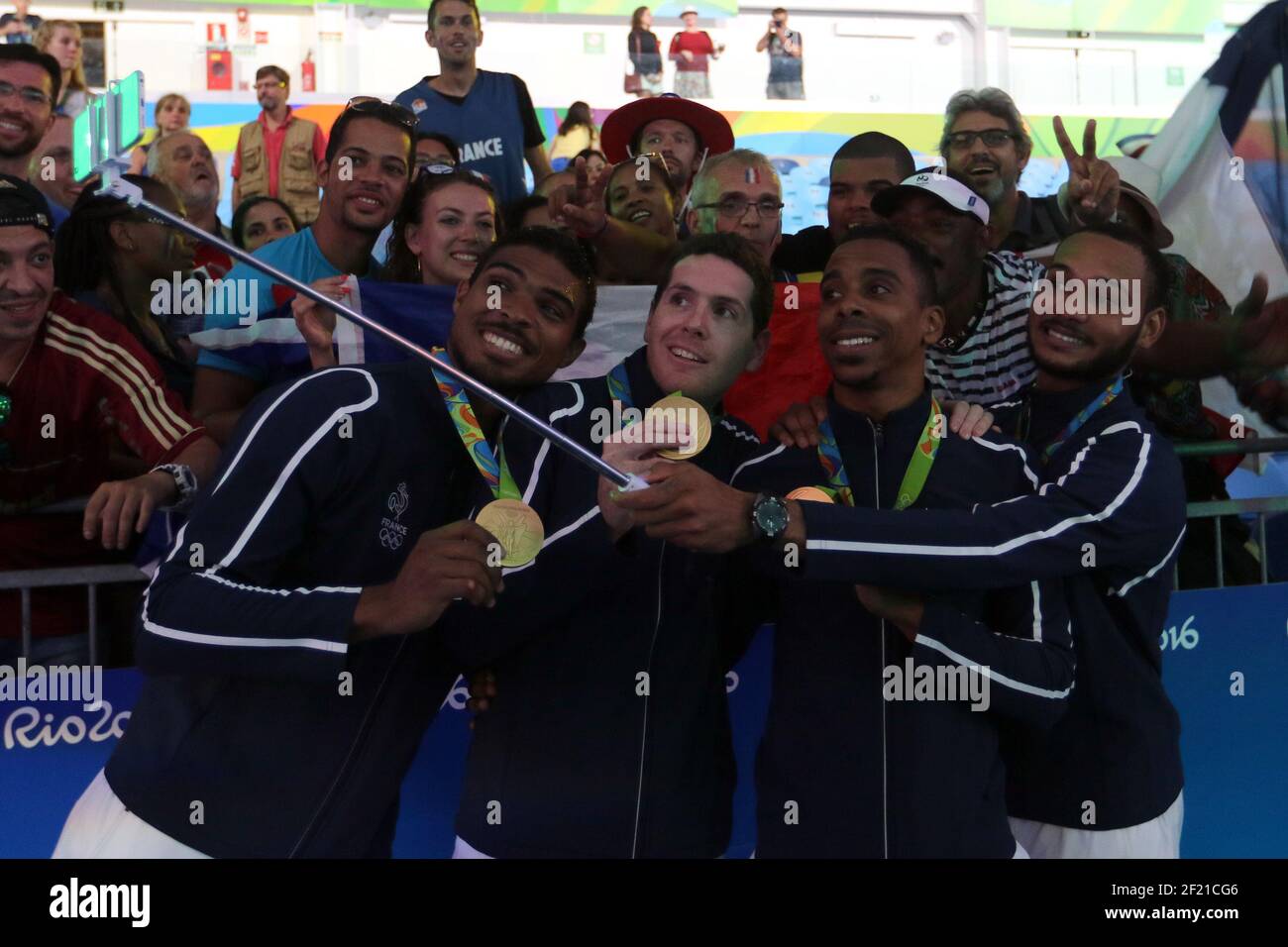 French fencing team sport hi-res stock photography and images - Alamy