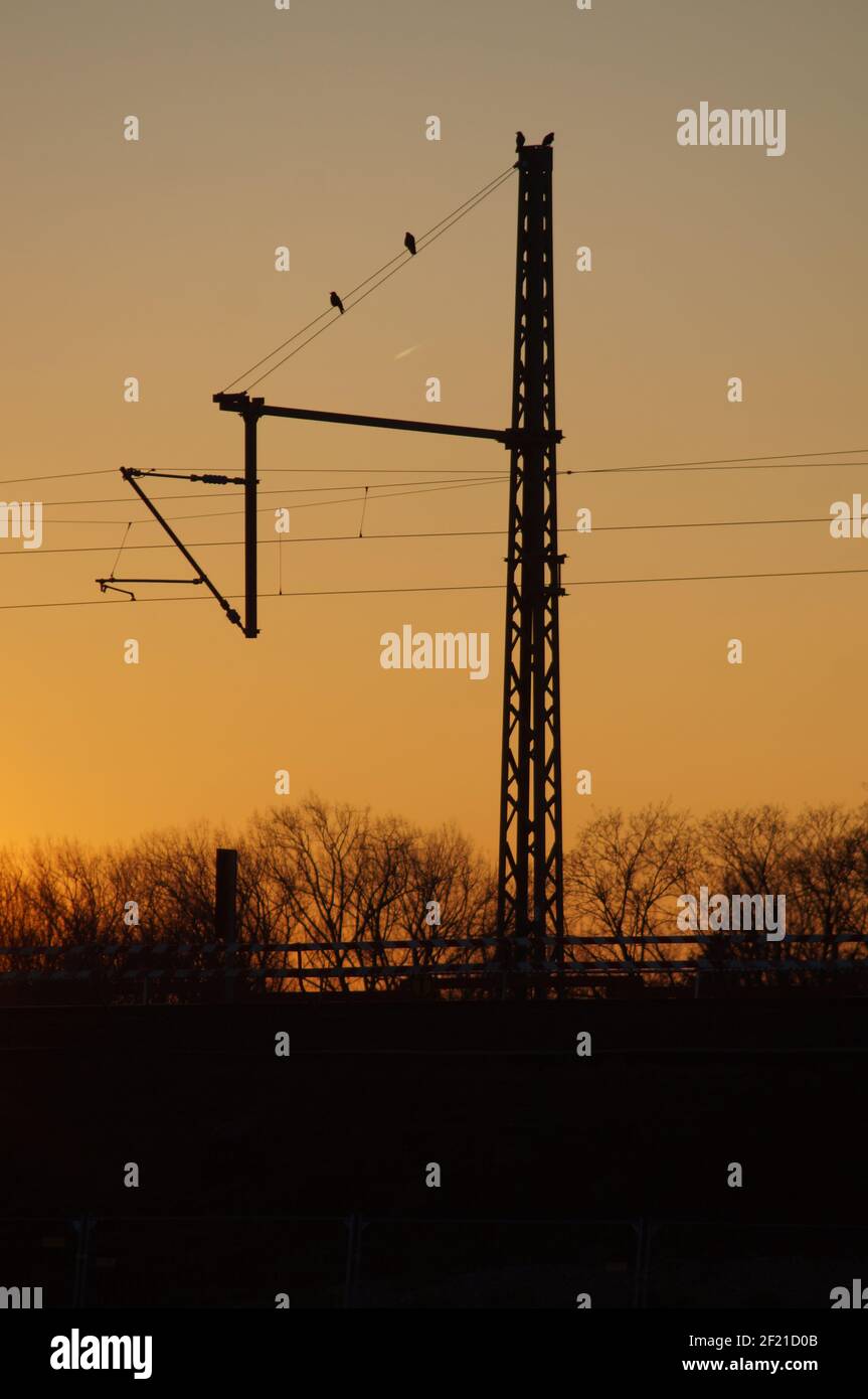 A new overhead line mast at the construction site of the Main-Weser ...