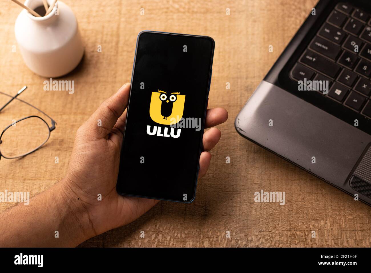 Ullu logo hi-res stock photography and images - Alamy