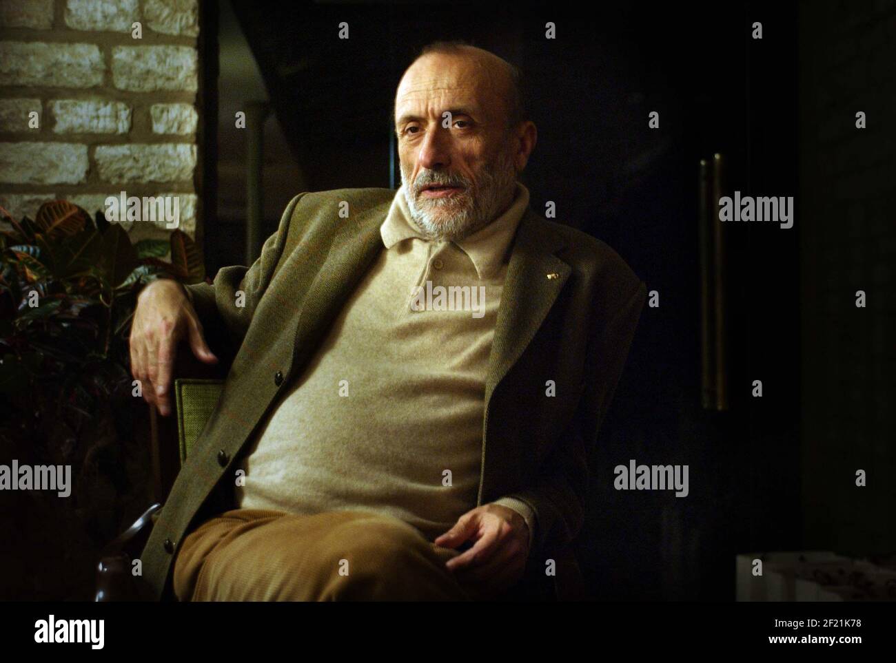 CARLO PETRINI,FOUNDER OF THE SLOW FOOD MOVEMENT ,30/11/06 TOM PILSTON ...