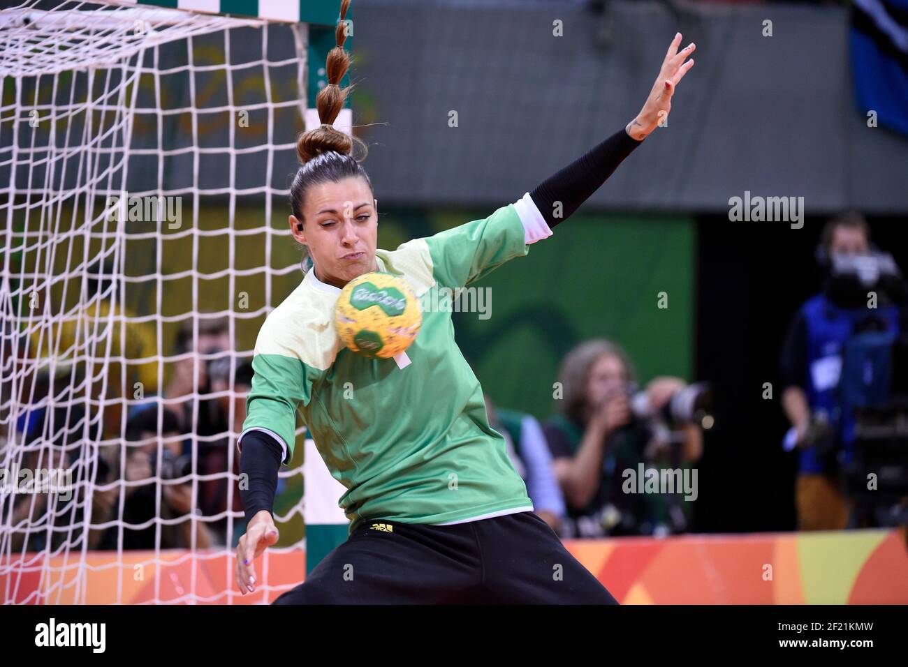 Laura glauser hi-res stock photography and images - Alamy