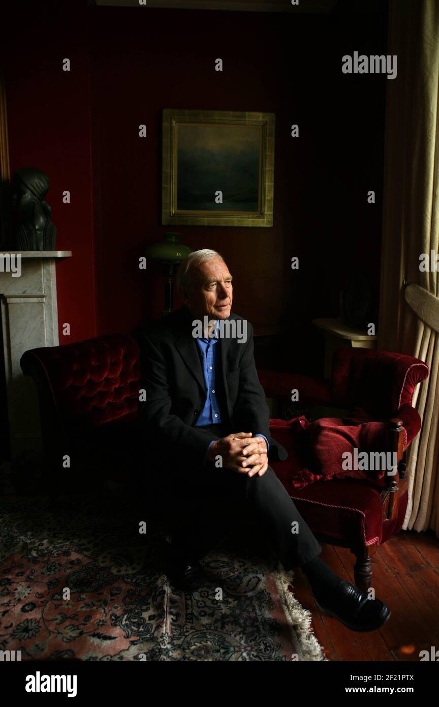 John Humphrys at home in West London pic David Sandison 29/8/2007 Stock ...