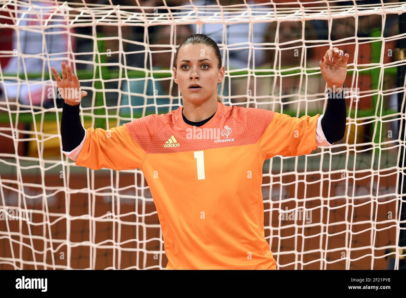 Laura glauser hi-res stock photography and images - Alamy