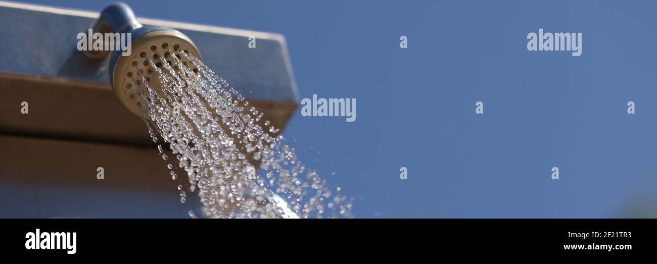 Water flows from tap clean hi-res stock photography and images - Alamy