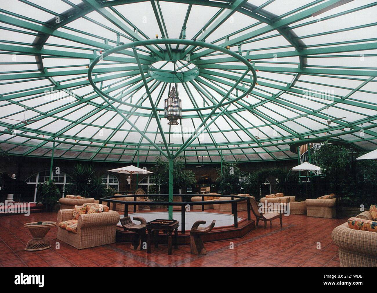 THE MAGNIFICENT LOUNGE AT NO MANS LAND FORT IN THE SOLENT FOR SALE ...