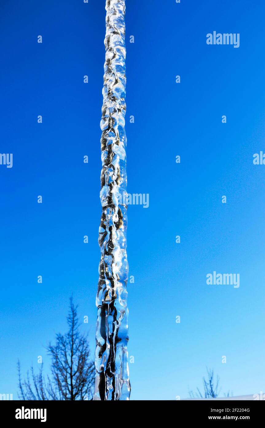Transparent chain hi-res stock photography and images - Alamy
