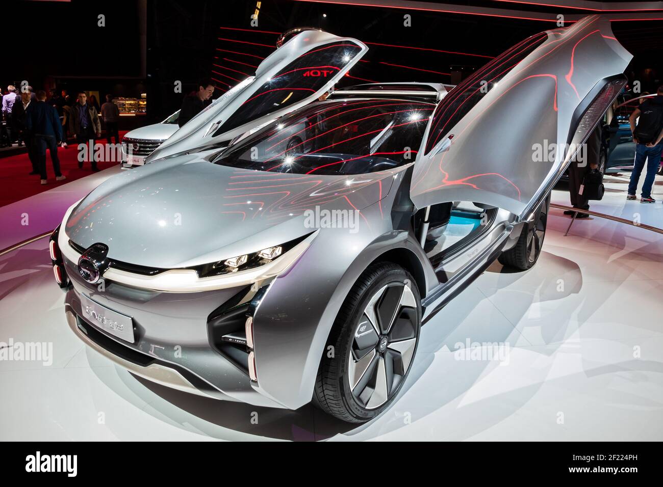 Chinese model car hi-res stock photography and images - Alamy