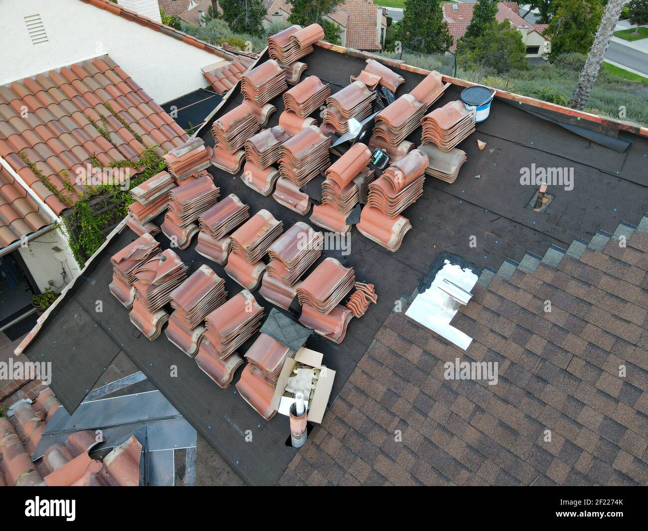 House roof damage aerial hi-res stock photography and images - Alamy
