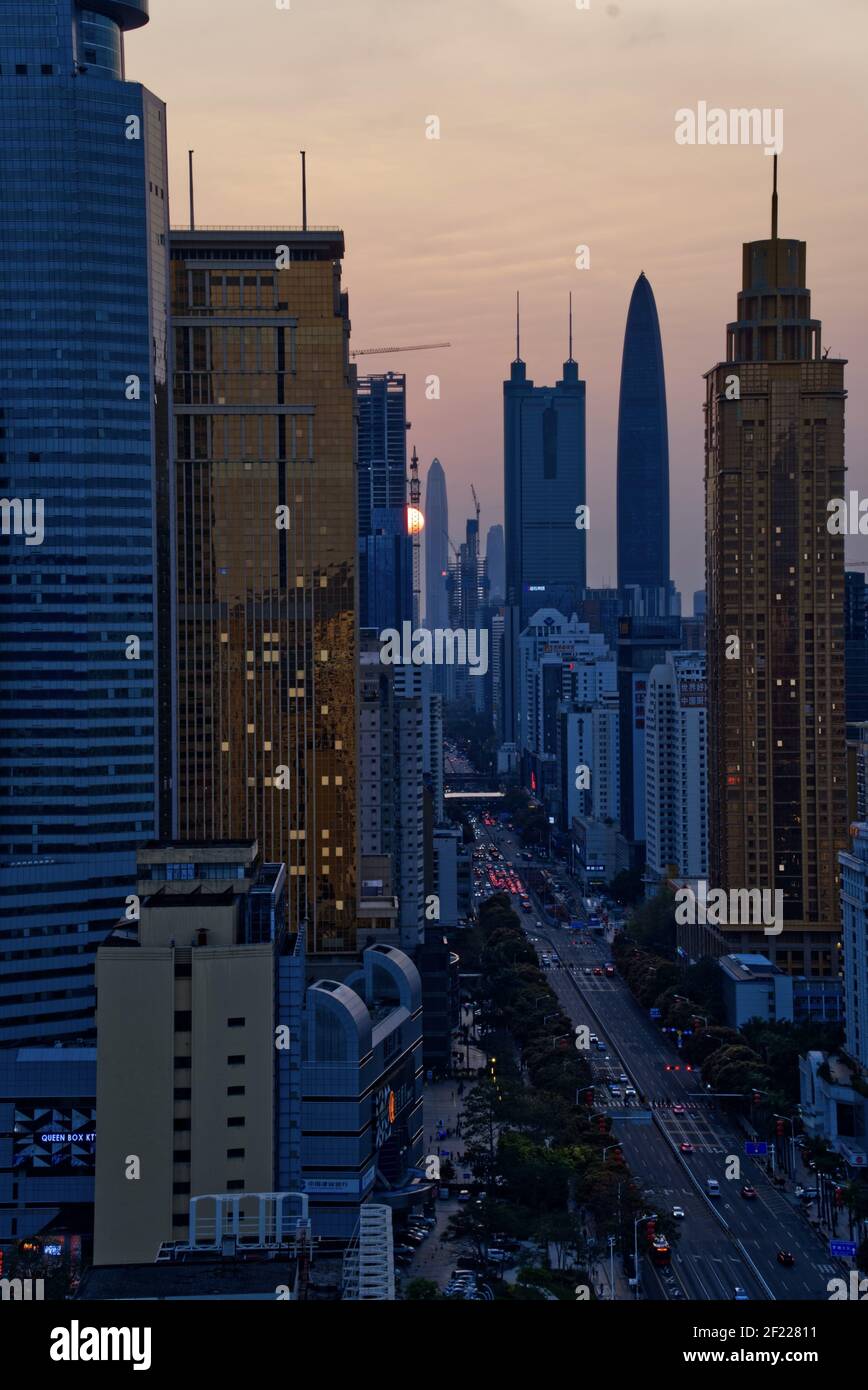 Shenzhen silhouette skyline china hi-res stock photography and images ...