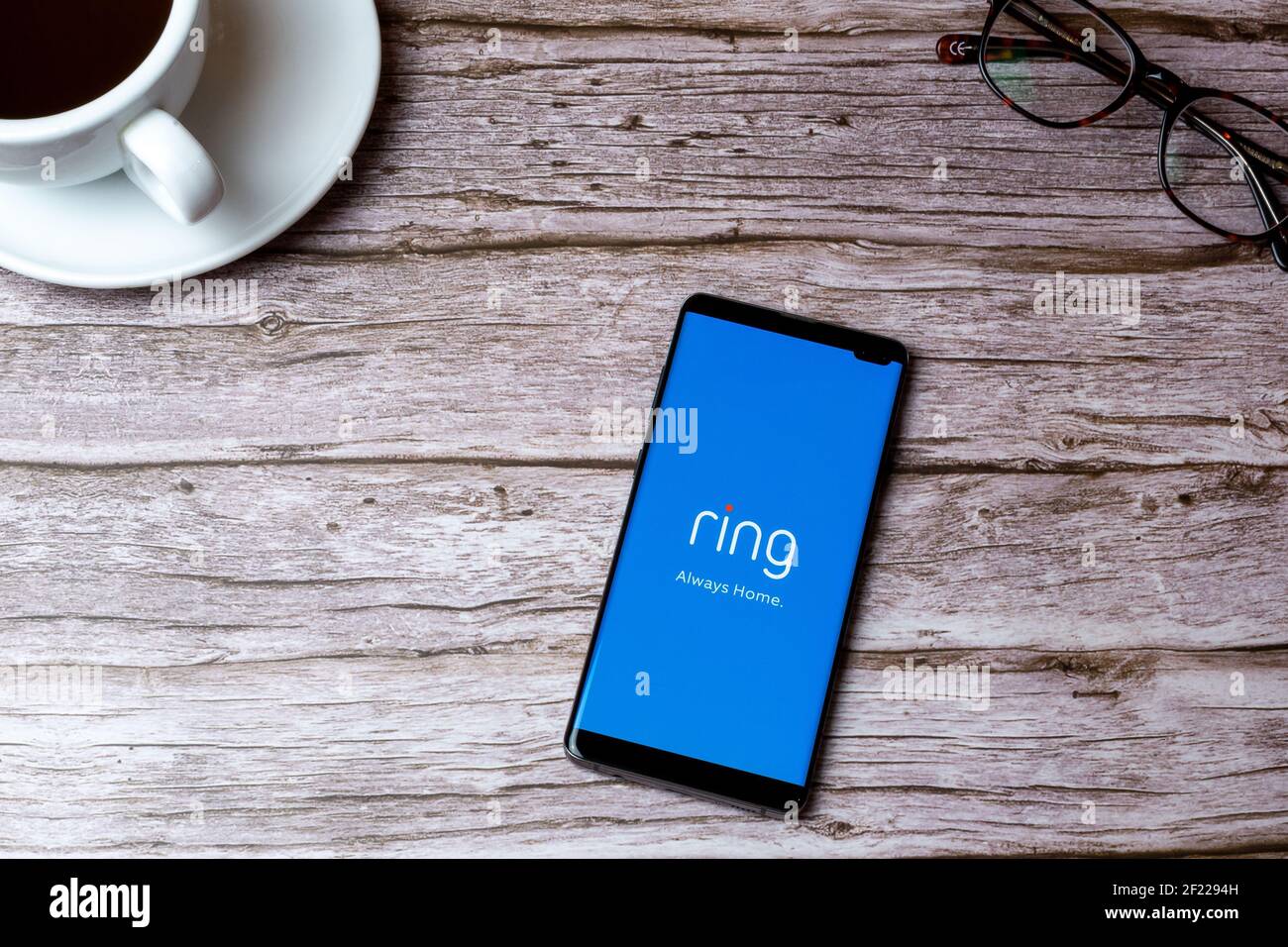 Mobile ring hi-res stock photography and images - Alamy