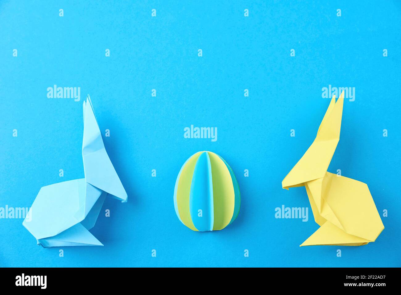 Rabbit origami hi-res stock photography and images - Alamy