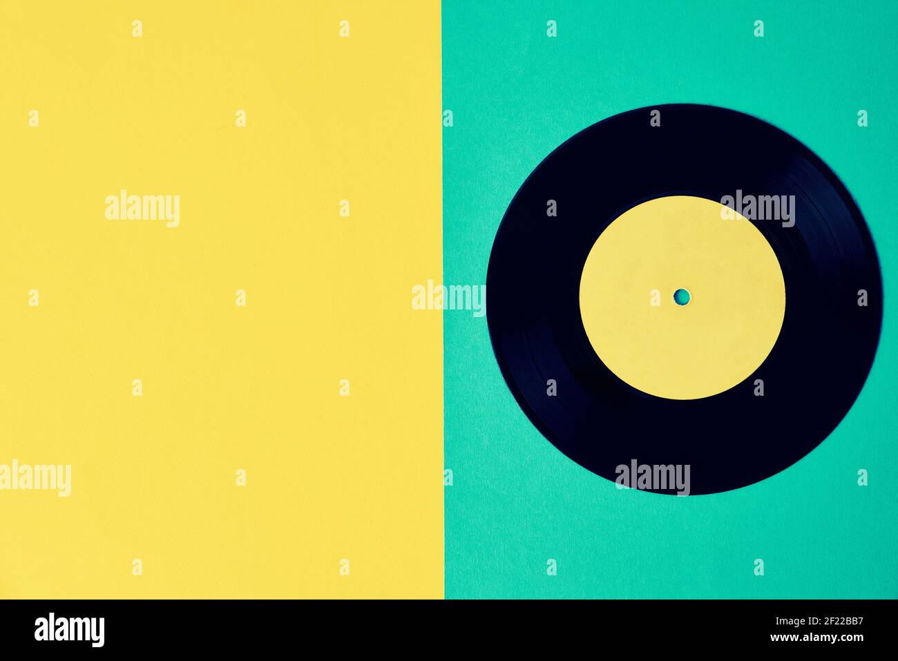 Retro vinyl hi-res stock photography and images - Alamy