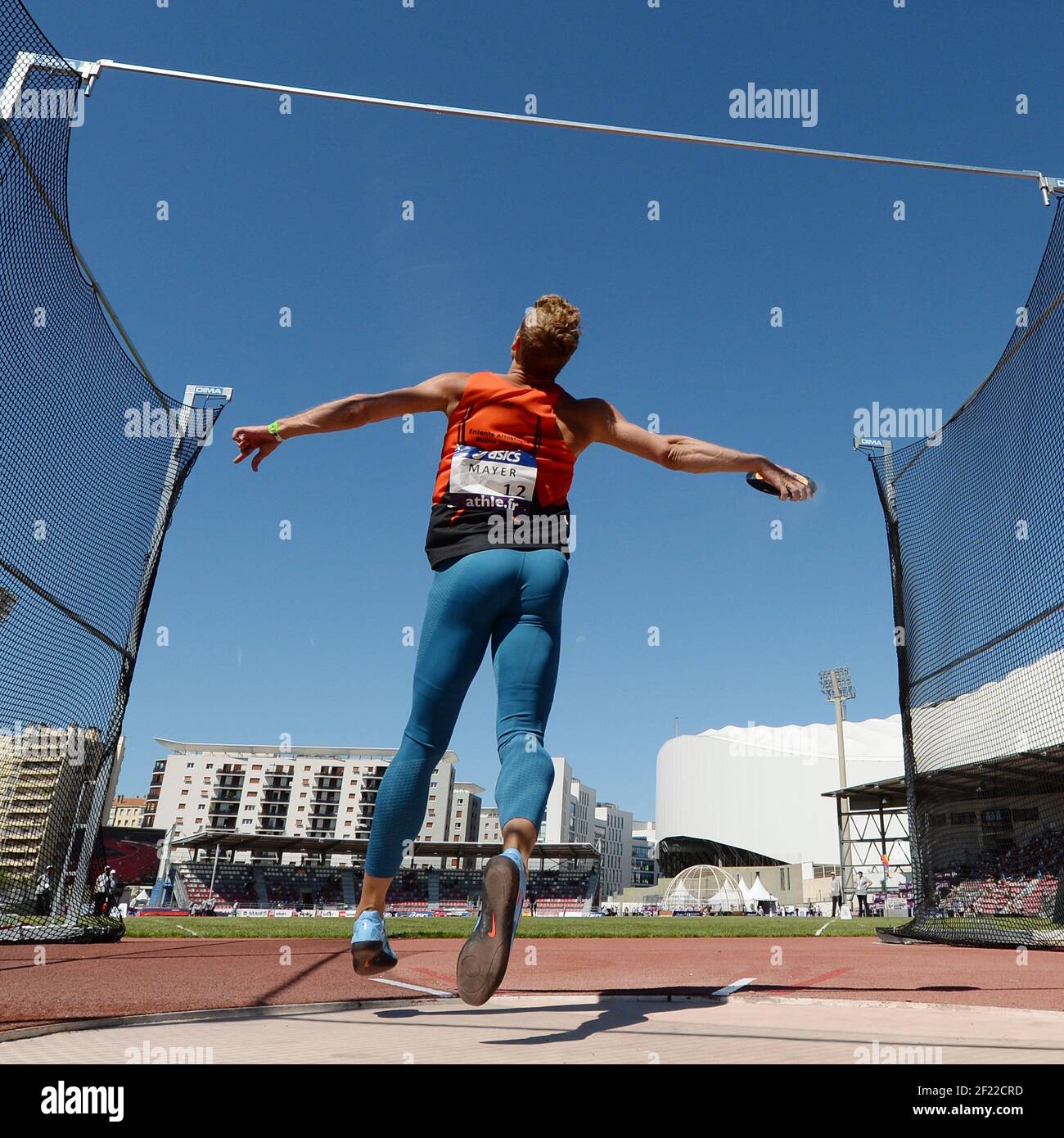 Kevin Mayer competes in men decathlon discus during the Elite French ...