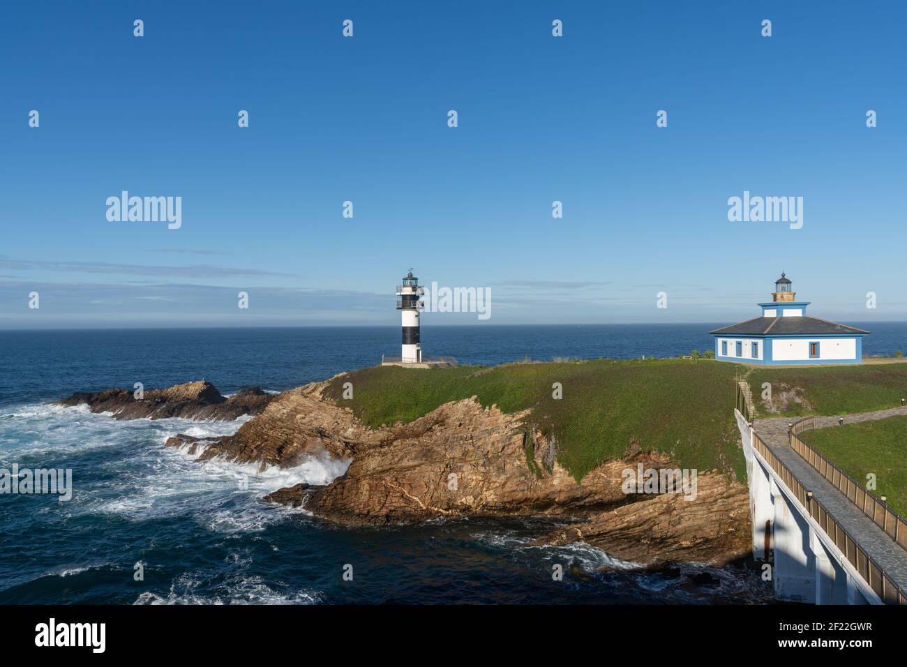 View of the lighthouse on Isla Pancha in Galicia Stock Photo - Alamy