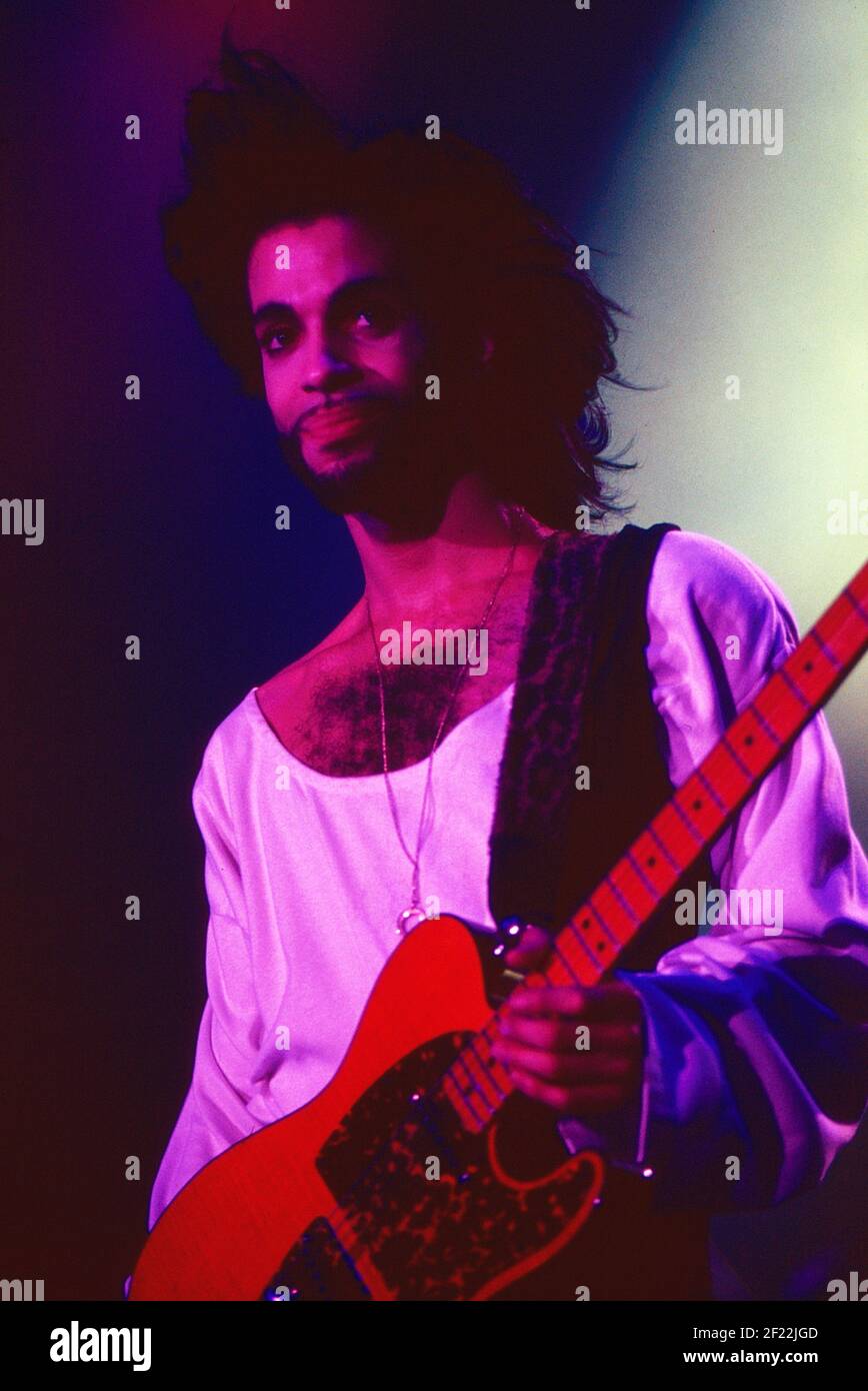 Prince singer symbol hi-res stock photography and images - Alamy
