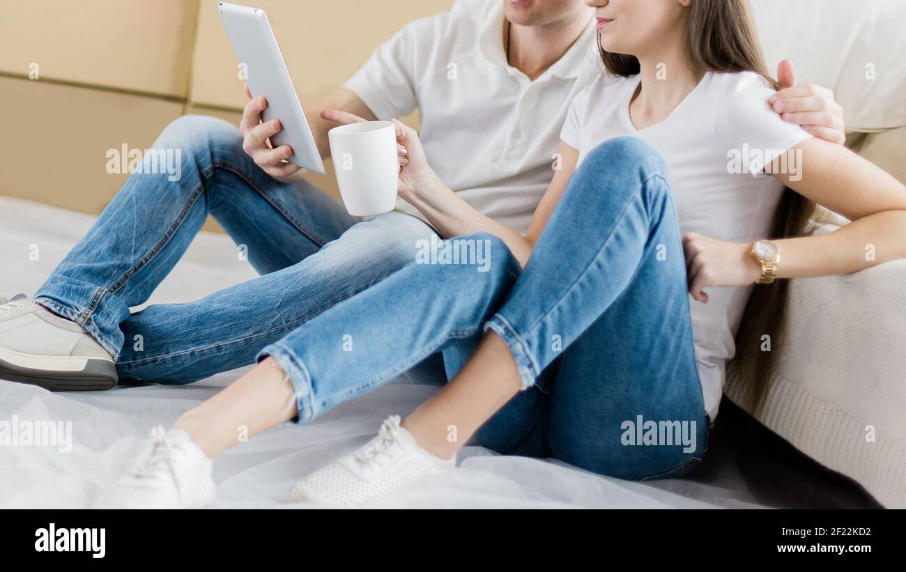 Young couple making orders hi-res stock photography and images - Alamy
