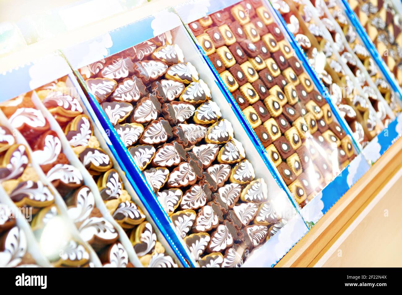 Confectionery shelf hi-res stock photography and images - Alamy