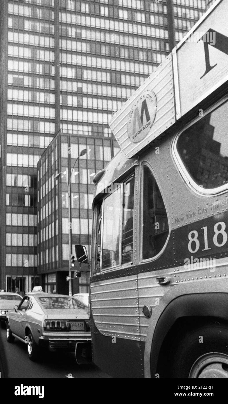 New york bus 1970s hi-res stock photography and images - Alamy