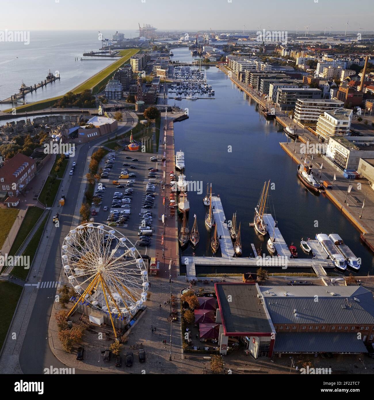 Bremerhaven germany harbour hi-res stock photography and images - Alamy