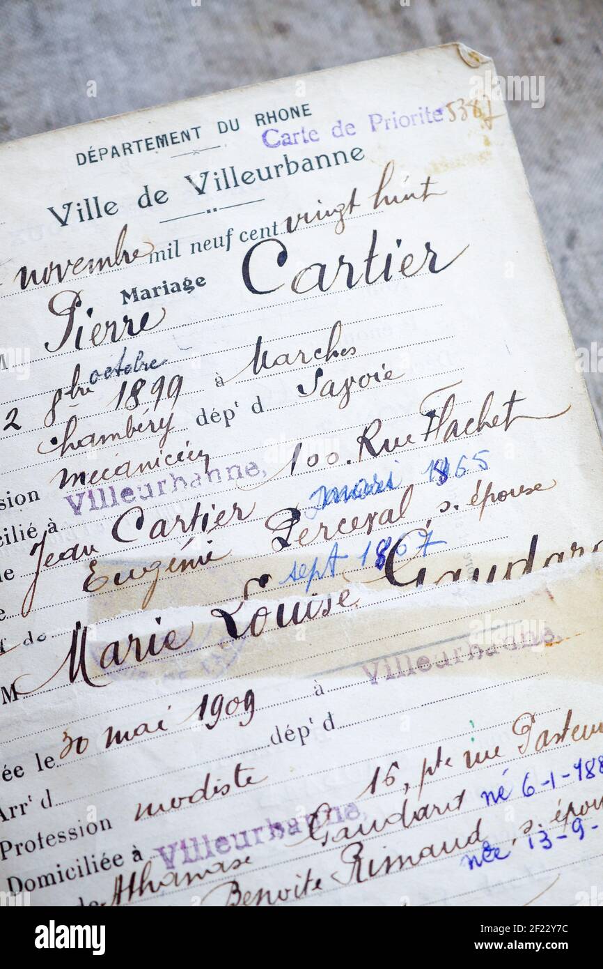 Family record booklet hi-res stock photography and images - Alamy