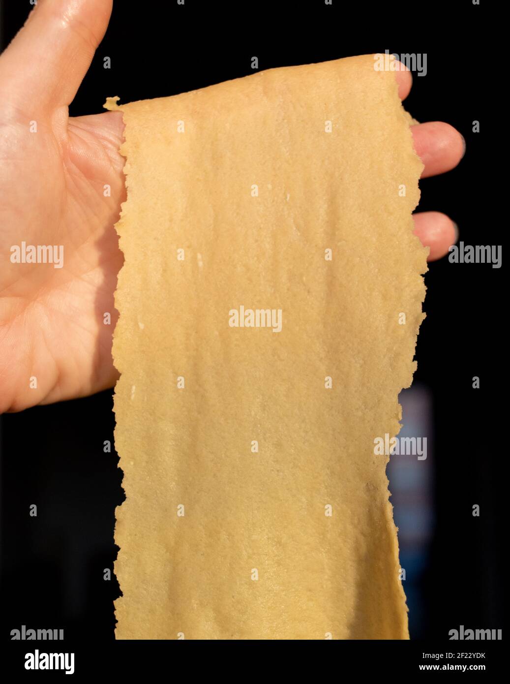 Hand rolled pasta hi-res stock photography and images - Alamy