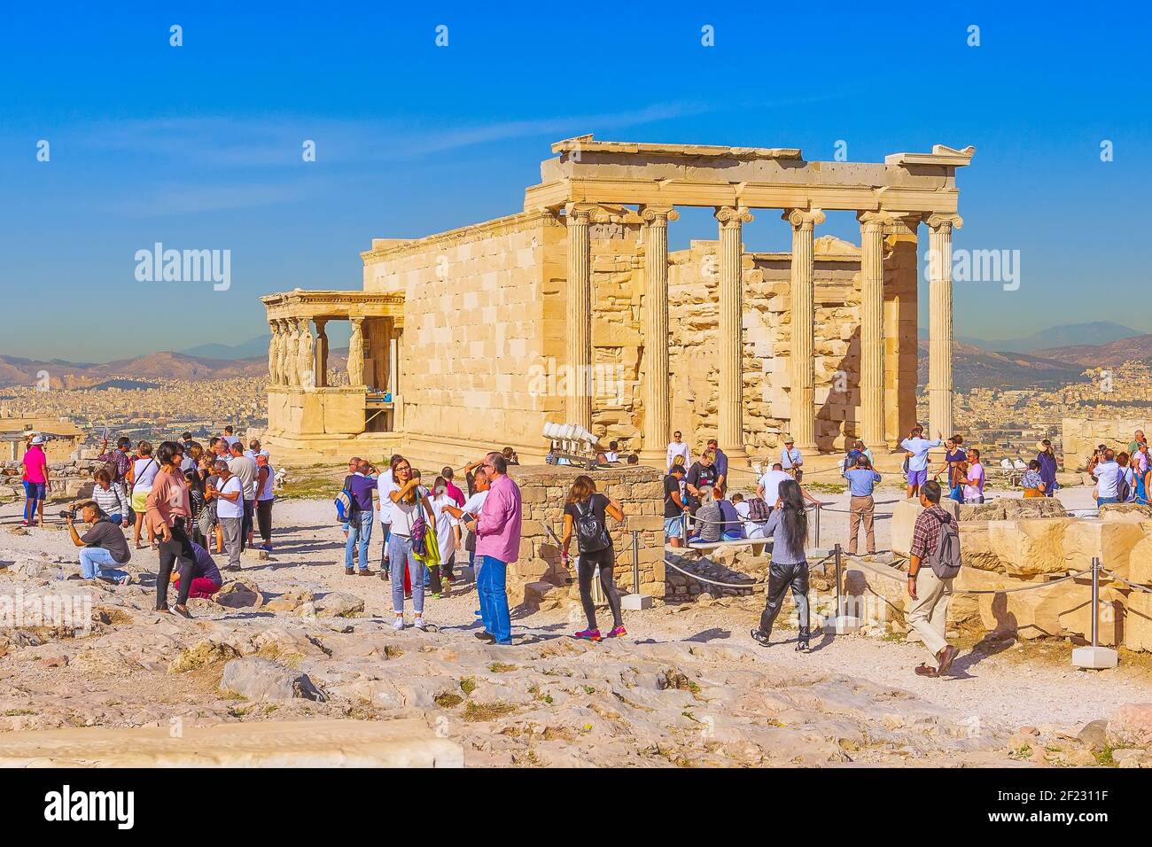 Tourists at acropolis hi-res stock photography and images - Alamy