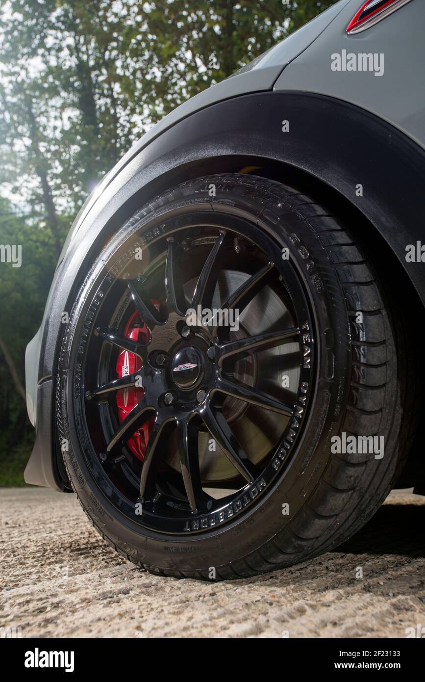 2017 F56 Mini Challenge 210 - limited edition hot hatch sports car ...