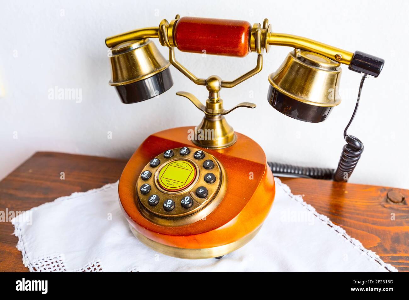 Vintage earphone hi-res stock photography and images - Alamy