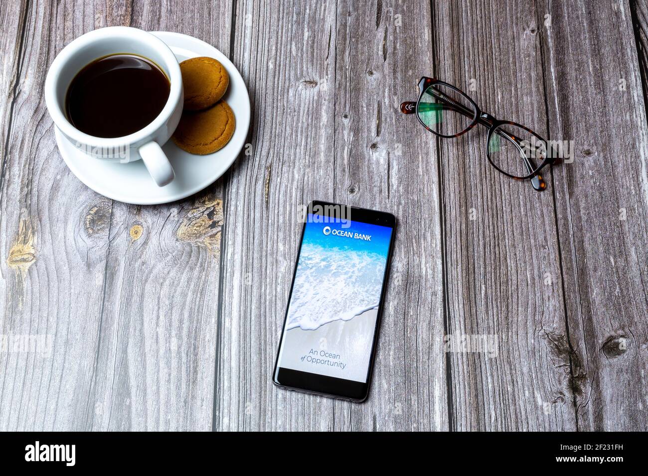 Bank software hi-res stock photography and images - Alamy