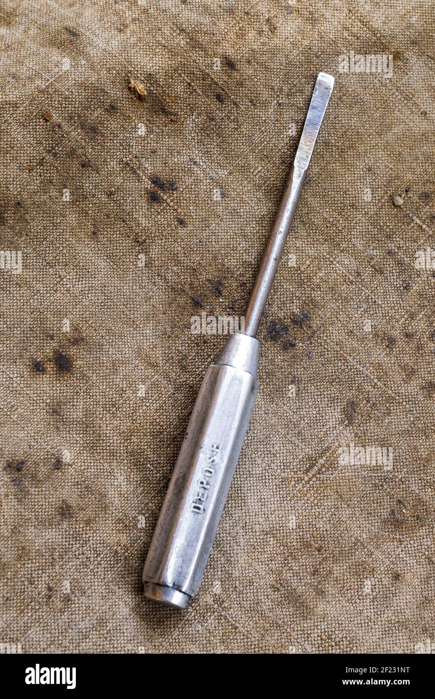 Outil en metal hi-res stock photography and images - Alamy