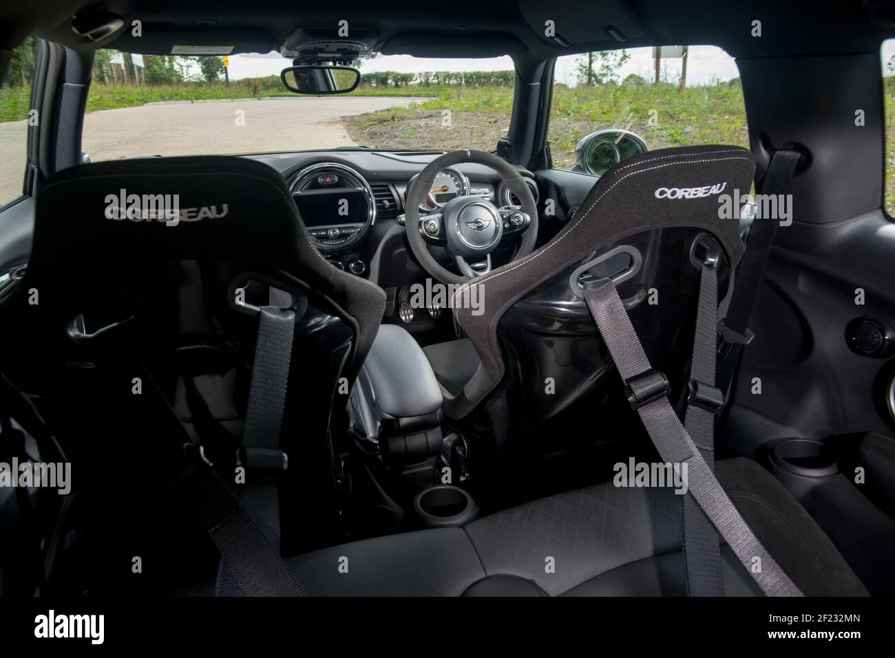 2017 F56 Mini Challenge 210 - limited edition hot hatch sports car ...